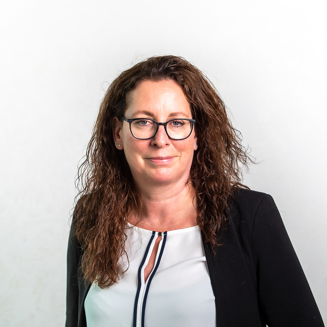 Nikola-Loeding-Kaufmaennische-Leiterin_full-7950 - HSV Klima